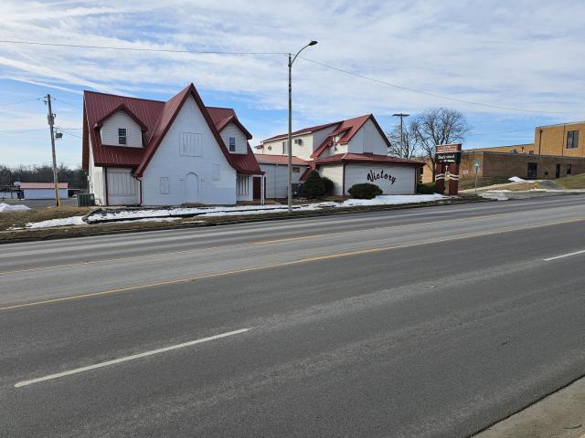 1719 Broadway