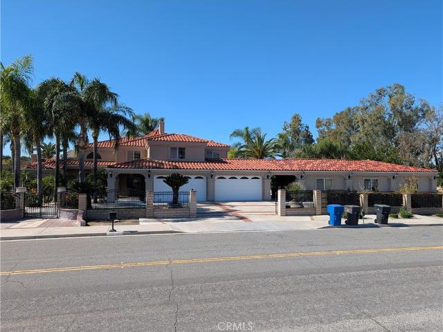 1719 Crystal Ridge Ct, Riverside, CA 92506 | MLS #IV26034 | Compass