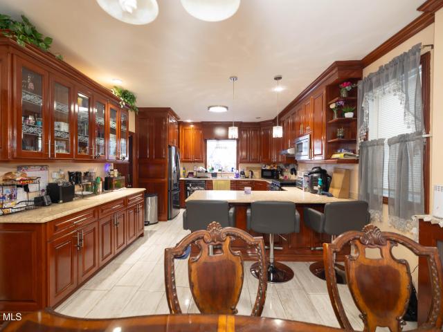 1719 Eastern Pkwy, Schenectady, NY 12309 | MLS #202611 | Compass