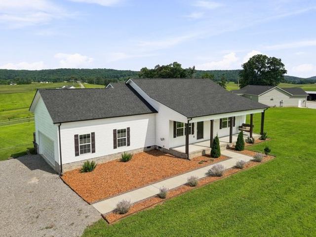 1719 Purvin Lollar Rd, Sparta, TN 38583