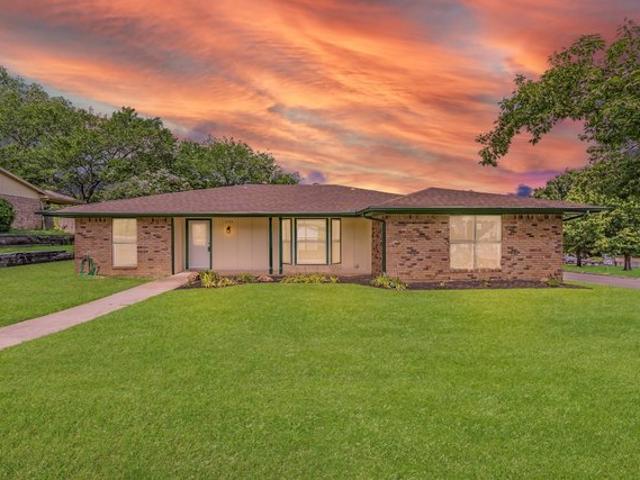 1719 Sagebrush Trl, Grapevine, TX 76051