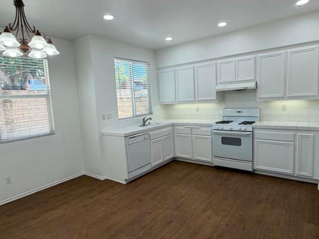 1719 Watercrest Way