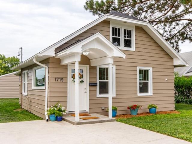 1719 2nd St, Boone, IA 50036