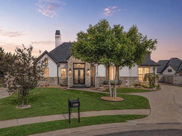 17104 Hawks Ridge Ln, Edmond, OK 73012
