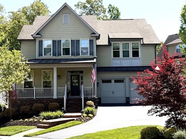 17109 Gullwing Dr, Dumfries, VA 22026