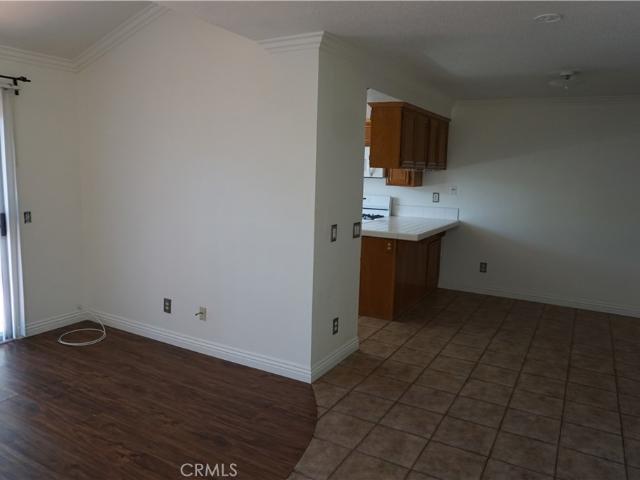 1710 Maxwell