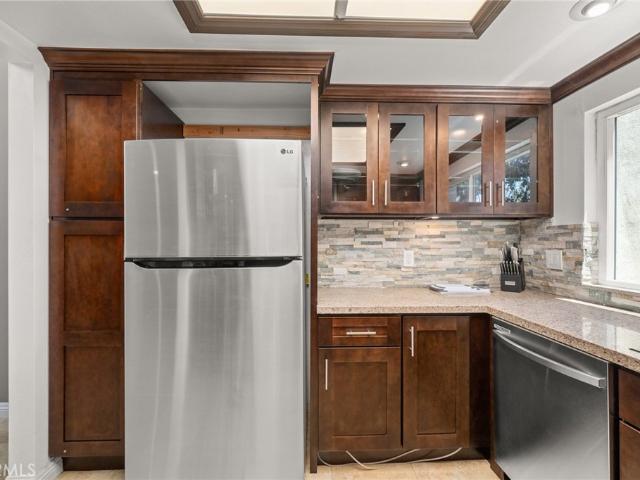 1710 Mountain Terrace