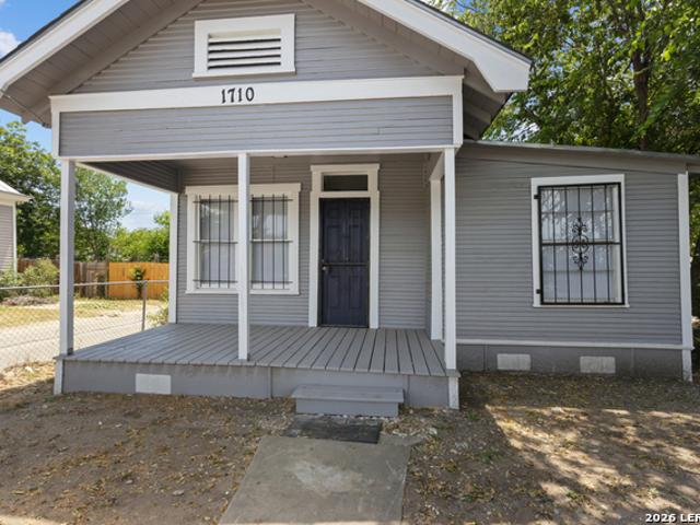 1710 N Navidad St