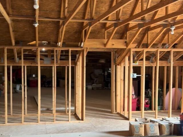 1710 Nashville Pike