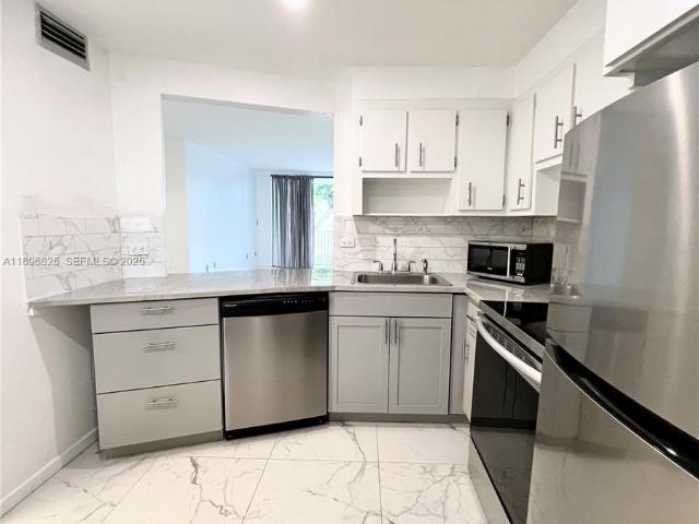 1710 NE 191st St, Unit 3073, Miami, FL 33179 | MLS #A11896