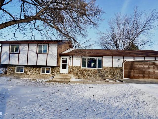 1710 / Ave NE, Jamestown, ND 58401