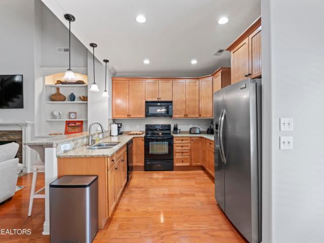 1710 Cottage Wood Way