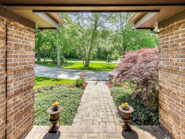 1710 Devonshire Lane