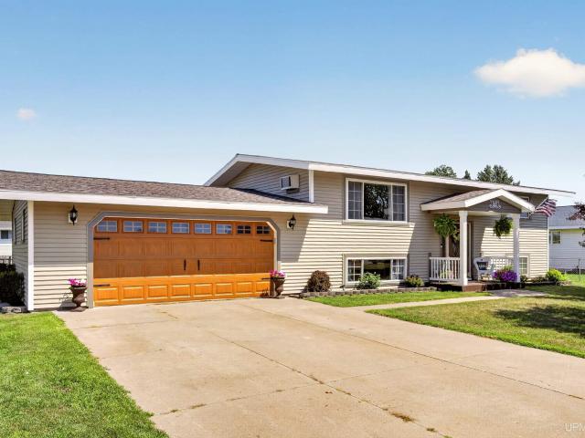 1710 Glenwood Lane