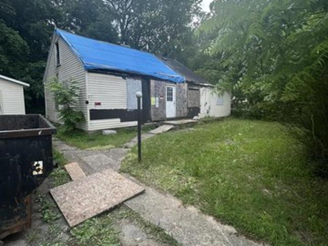 1710 Humphrey St, Kalamazoo, MI 49048