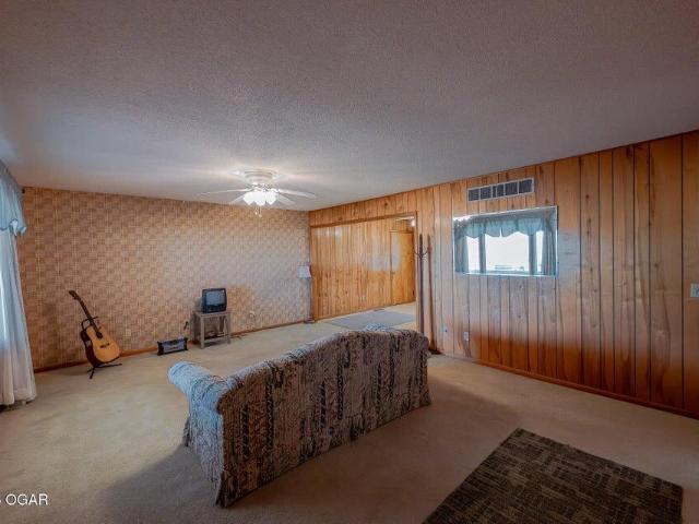 1710 Linda Lane