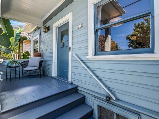 1710 Russell