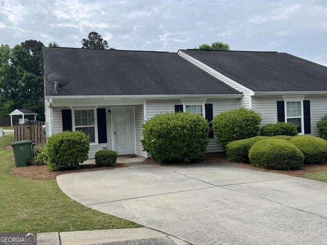 1710 Summerwoods Ln, Griffin, GA 30224