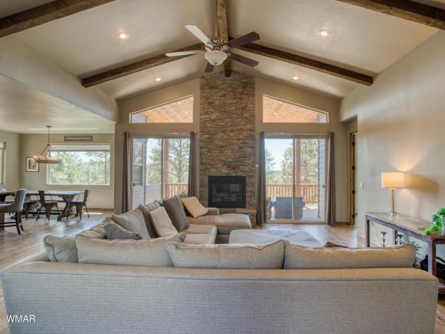 1710 Snow Creek Loop