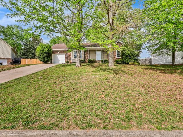 1710 Thistlewood Dr, Clarksville, TN 37042 | MLS #3173