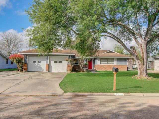 1710 W 11th St, Freeport, TX 77541 | MLS #73082 | Compass