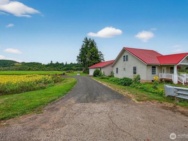 1710 W State Route 4, Skamokawa, WA 98647