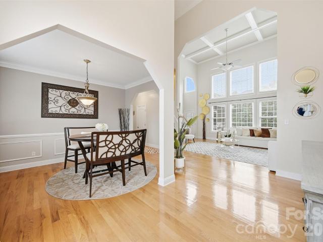 1710 30th Avenue Drive NE