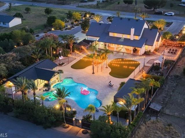17113 Mark Rd, Madera, CA 93636