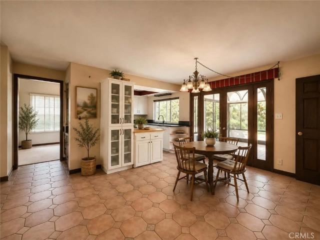 17110 Los Robles