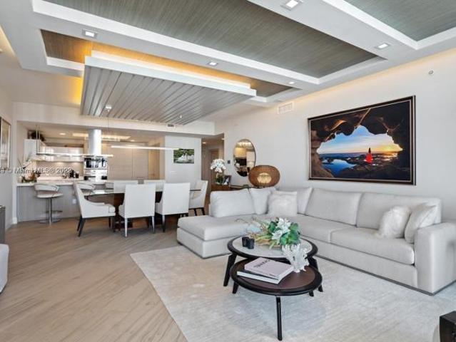 17111 Biscayne Blvd #2205, North Miami Beach, FL 33160