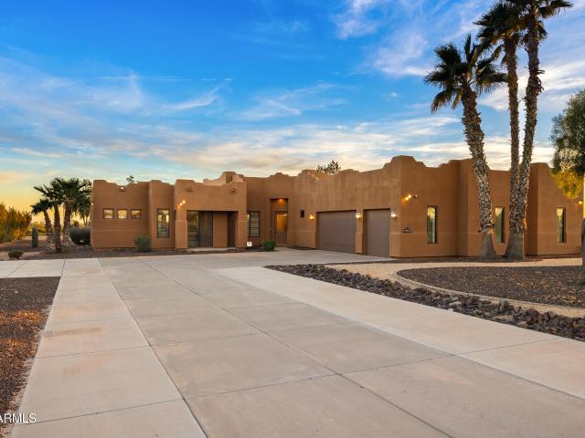 17117 W Dale Ln, Surprise, AZ 85387 | MLS #6991 | Compass
