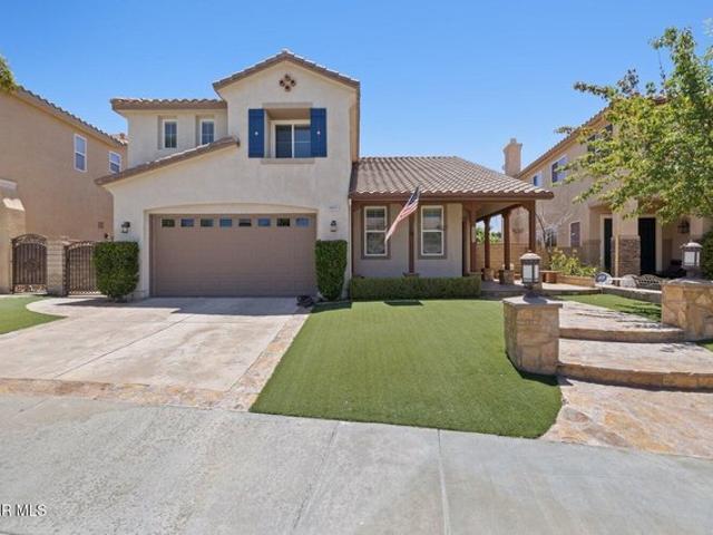 17114 Crest Heights Dr, Canyon Country, CA 91387