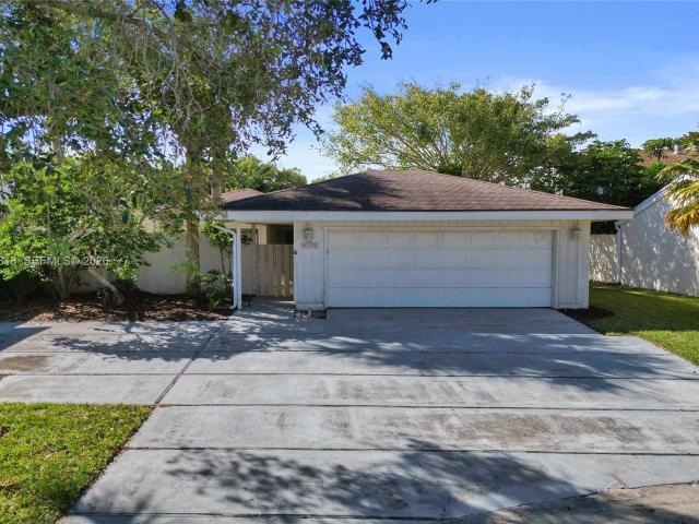 17115 Bay St, Jupiter, FL 33477 | MLS #A11953 | Compass