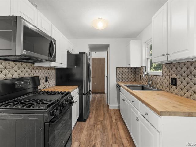 17115 E Nassau Place