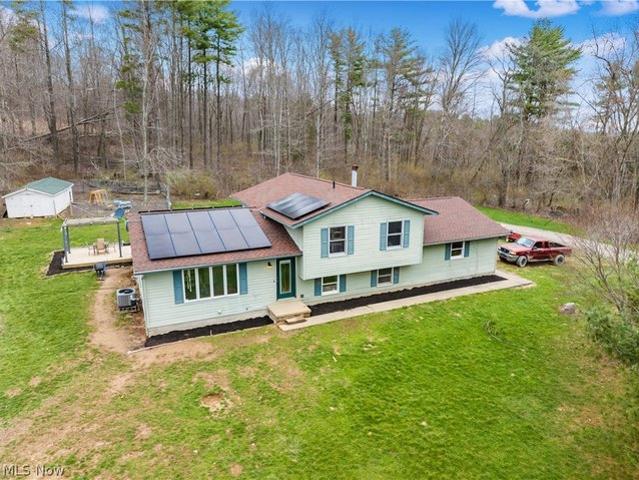 17116 County Road 298, Coshocton, OH 43812