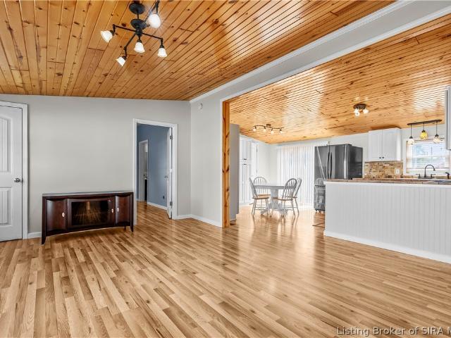 1711 McDonald Lane