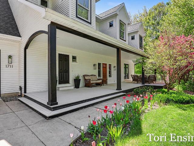 1711 Meyer Court