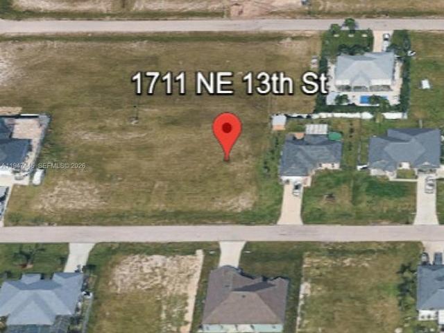 1711 NE 13th St, Cape Coral, FL 33909