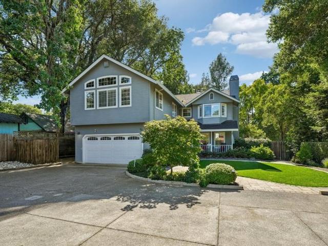 1711 North St, Santa Rosa, CA 95404
