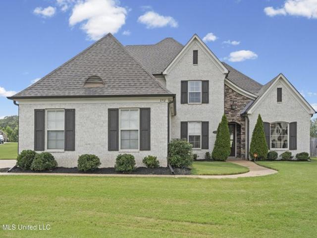 1711 Carlee Dr, Hernando, MS 38632