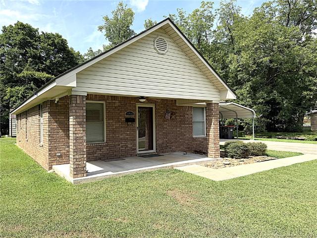 1711 Cedar