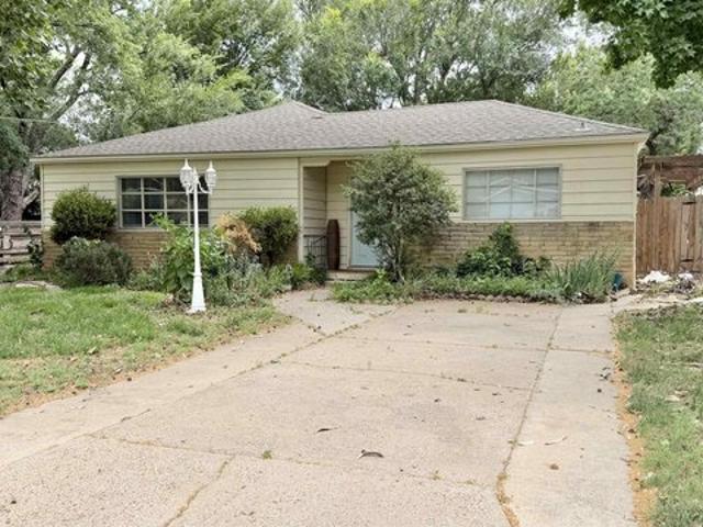 1711 Cherry St, Woodward, OK 73801