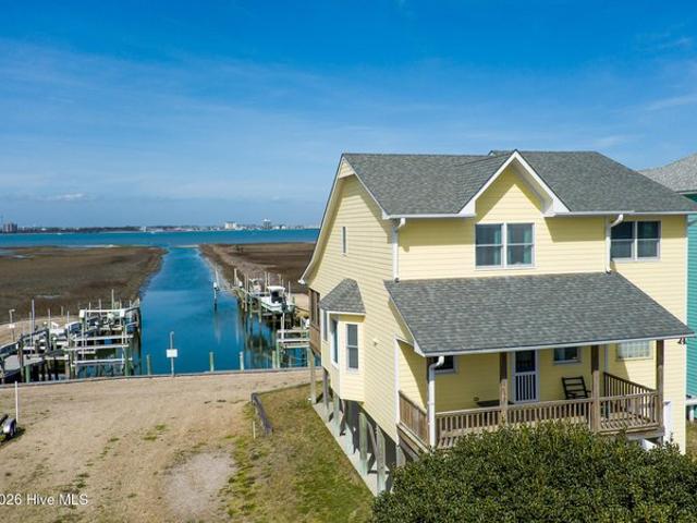 1711 E Fort Macon Rd, Atlantic Beach, NC 28512