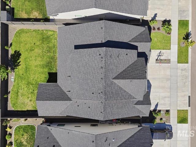 1711 E Spire St