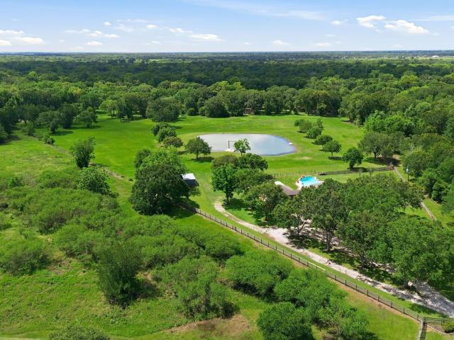 1711 Eagle Nest Acres Drive