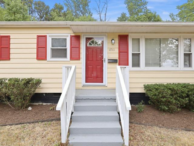 1711 Forest Road