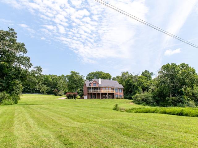1711 Lawrence Rd