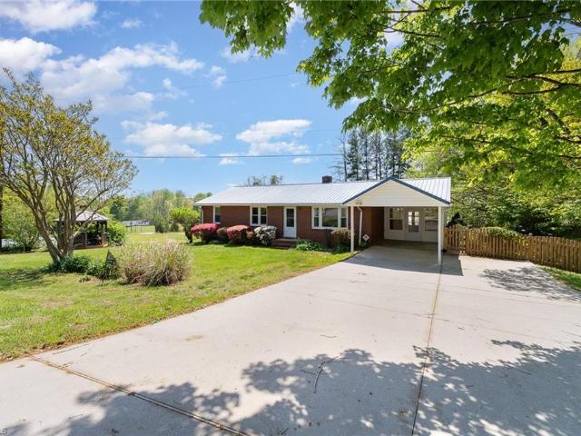 1711 Ploughboy Ln, Winston Salem, NC 27103 | MLS #1179 | Compass