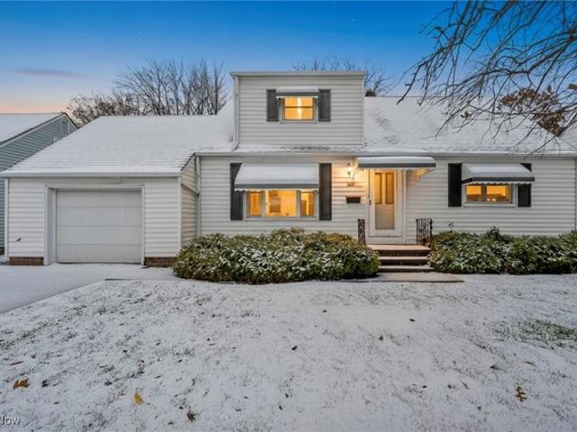 1711 Rush Rd, Wickliffe, OH 44092