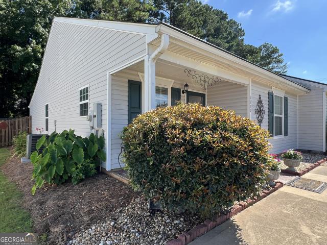 1711 Summerwoods Ln, Griffin, GA 30224 | MLS #10733 | Compass